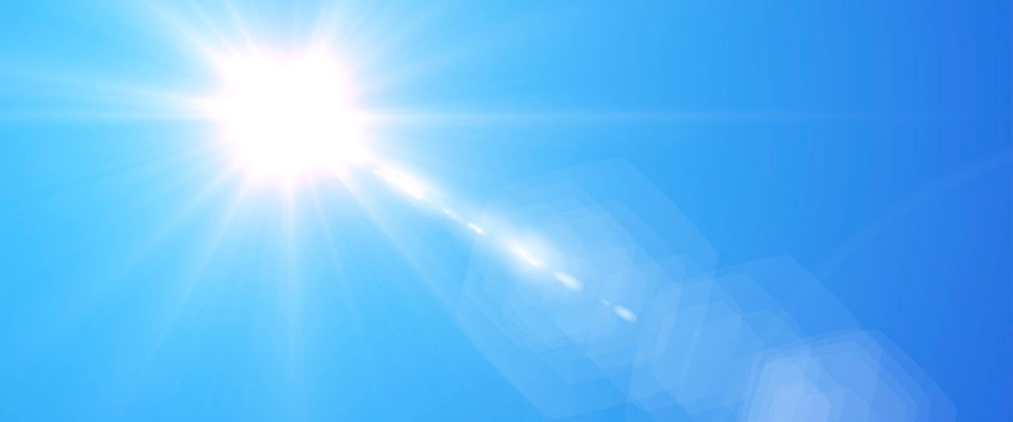 do uv rays shine through clouds